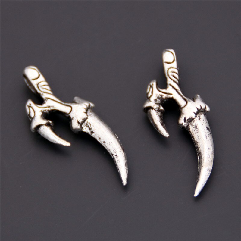 8Pcs Zilveren Kleur Metalen Dolk Mes Zwaard Bedels... – Vicedeal