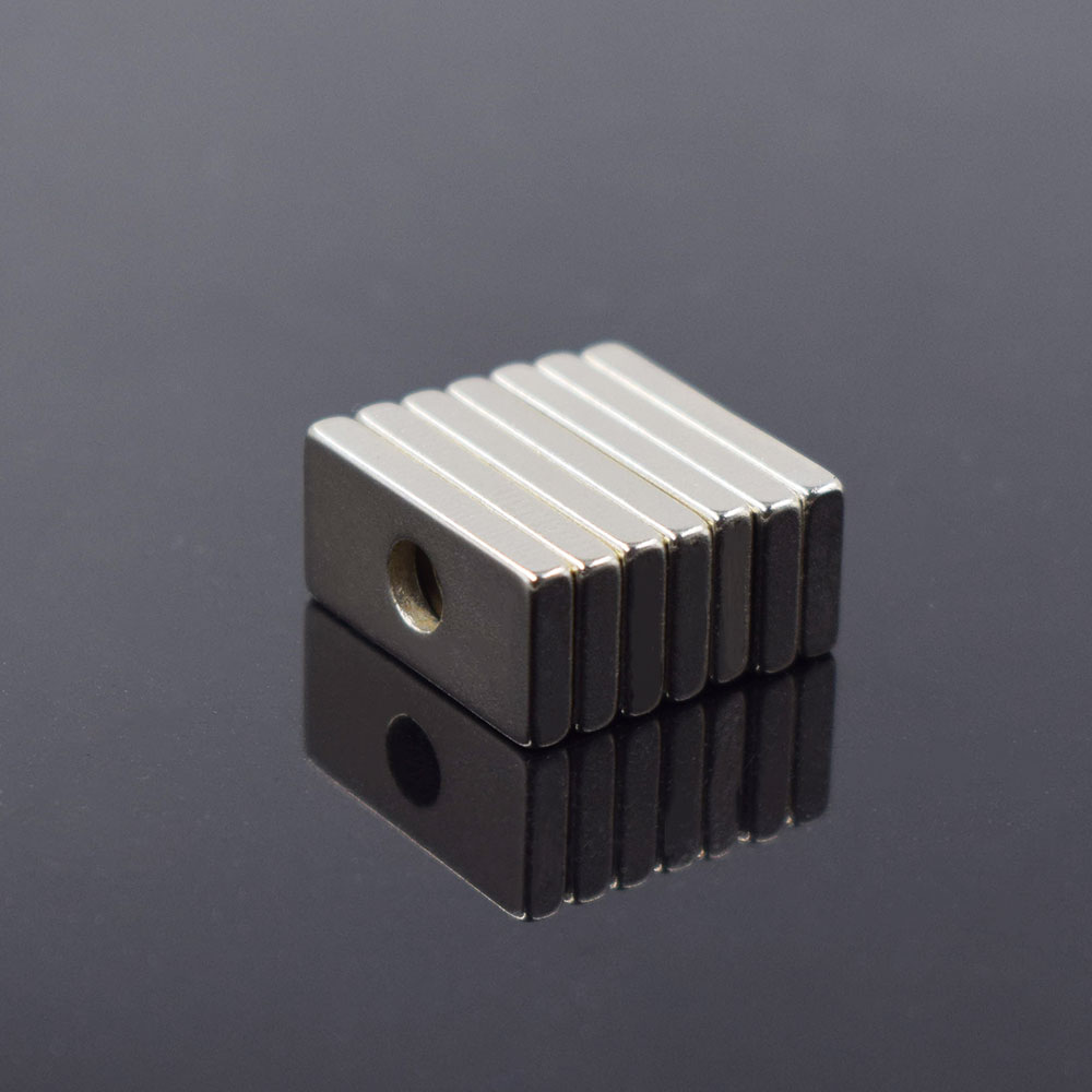 Neodymium magnet L20 - L30 mmwith hole Rare Earth ... – Grandado