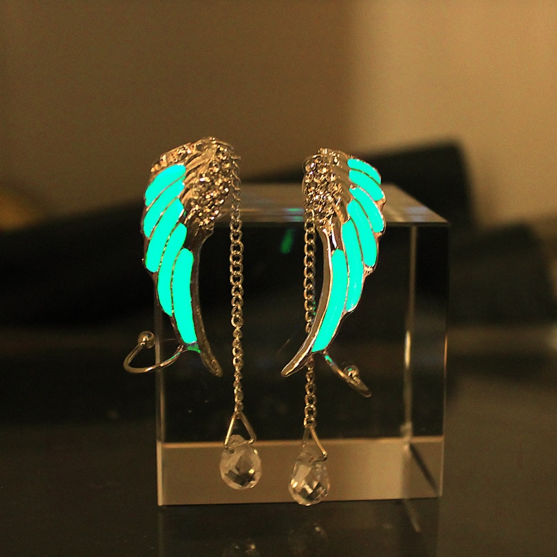 THE wings Ear Cuff Ear Cuff GLOW in the DARK diama... – Grandado