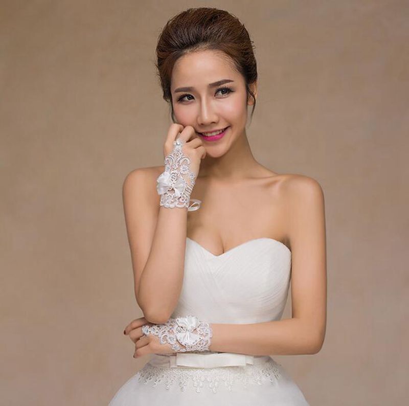 Crystal White Korte Boog Stijl Kant Bruid Hand Han... – Grandado