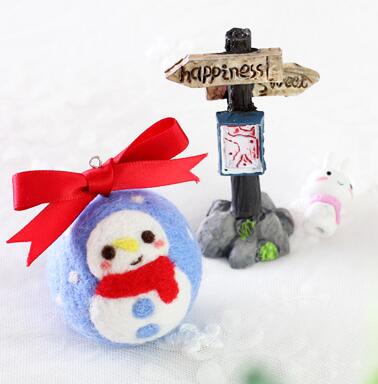 Ball ornaments set wool needlepoint kit wool felt ... – Grandado