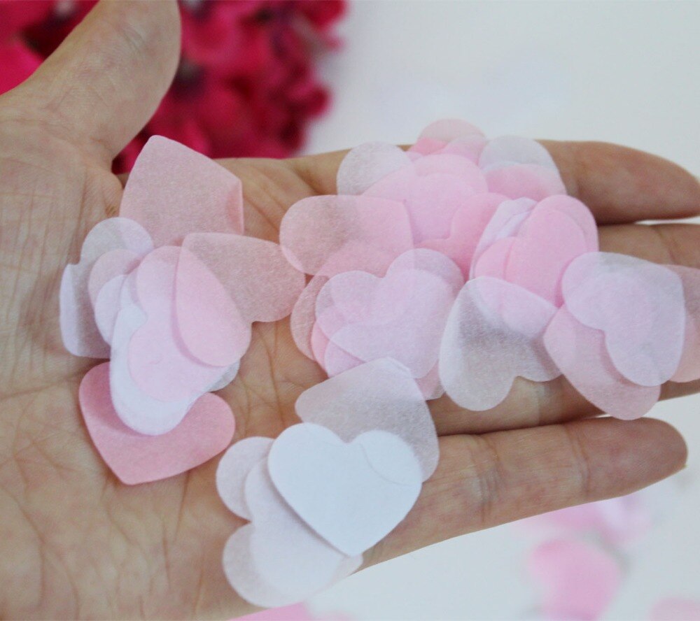 Wedding guest throwing heart confetti Pink white t... – Vicedeal